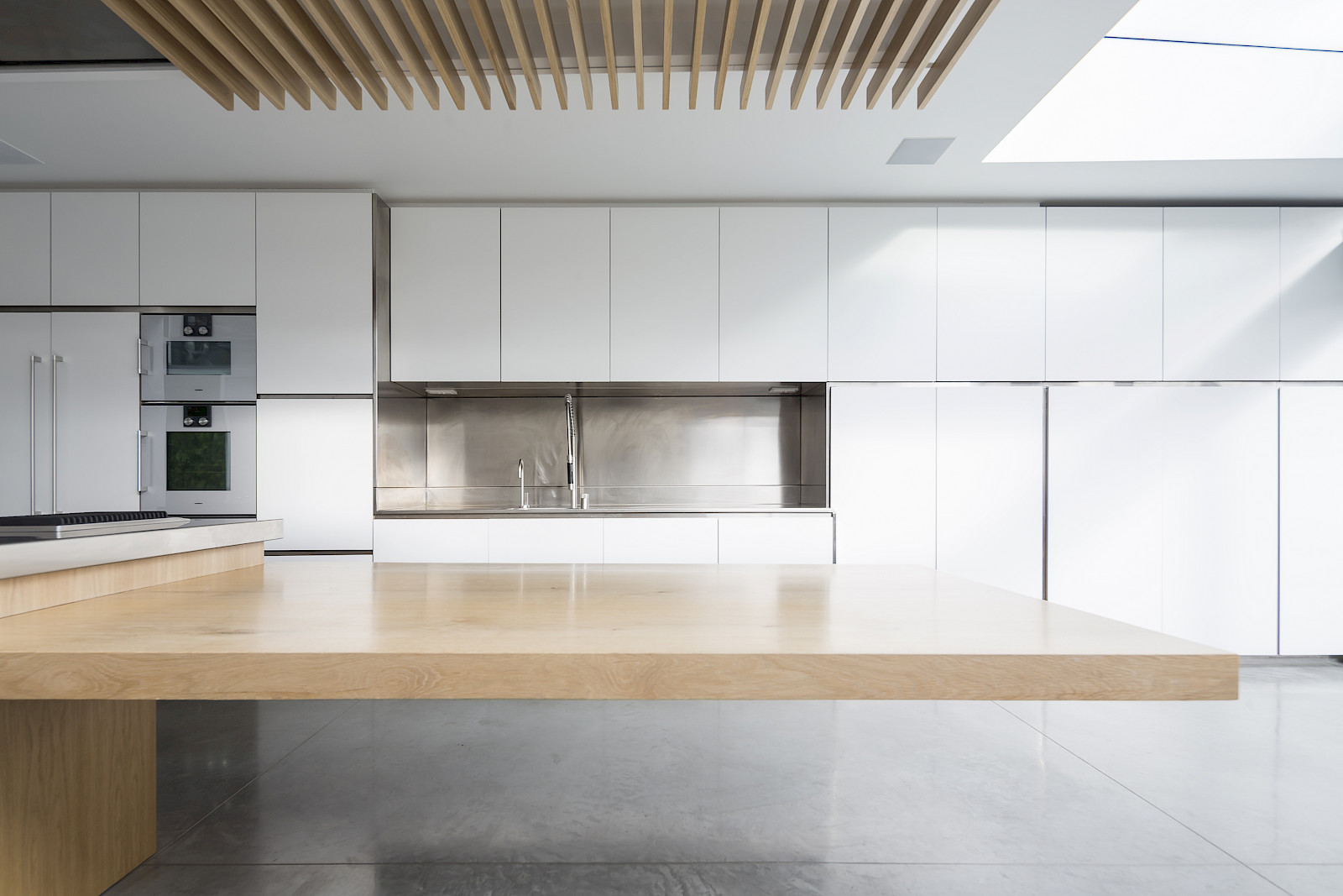 Eva Kitchen by inaki leite design